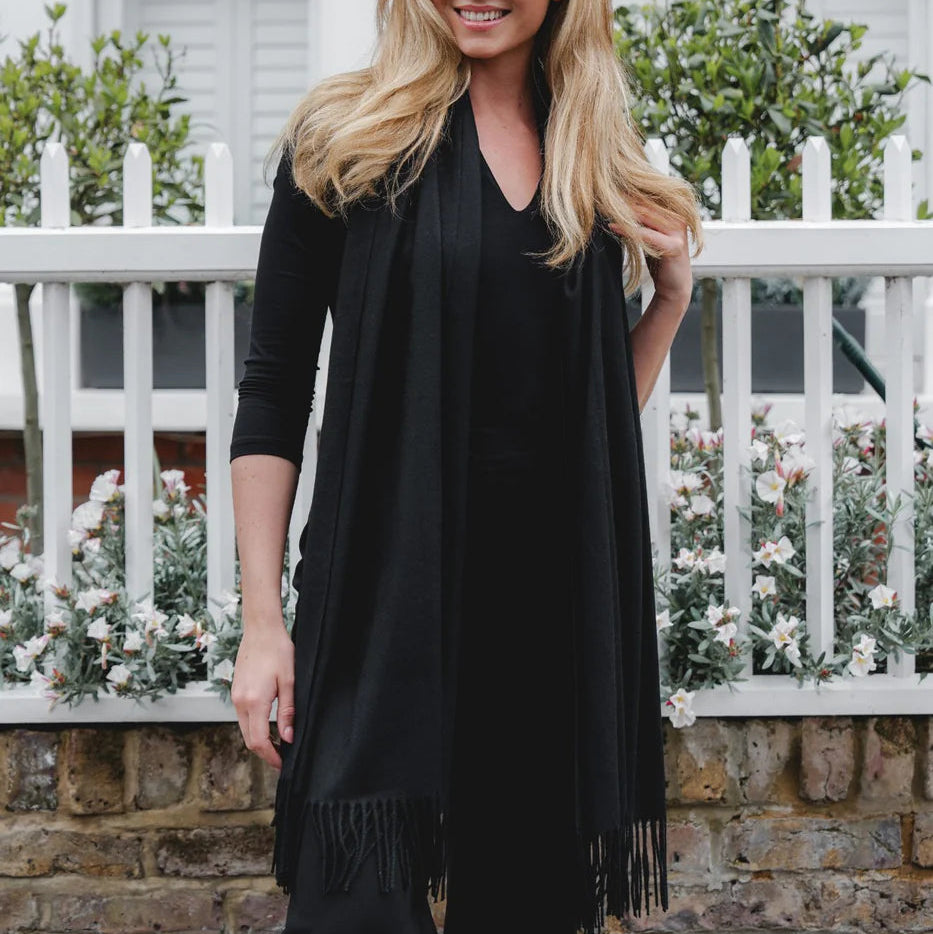 Park Lane PAS Raven Black Celine Pashmina – Lesley Ashworth